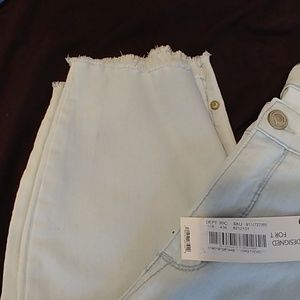 Code Blue | Jeans | White Washes Frayed Bottom Crops | Poshmark